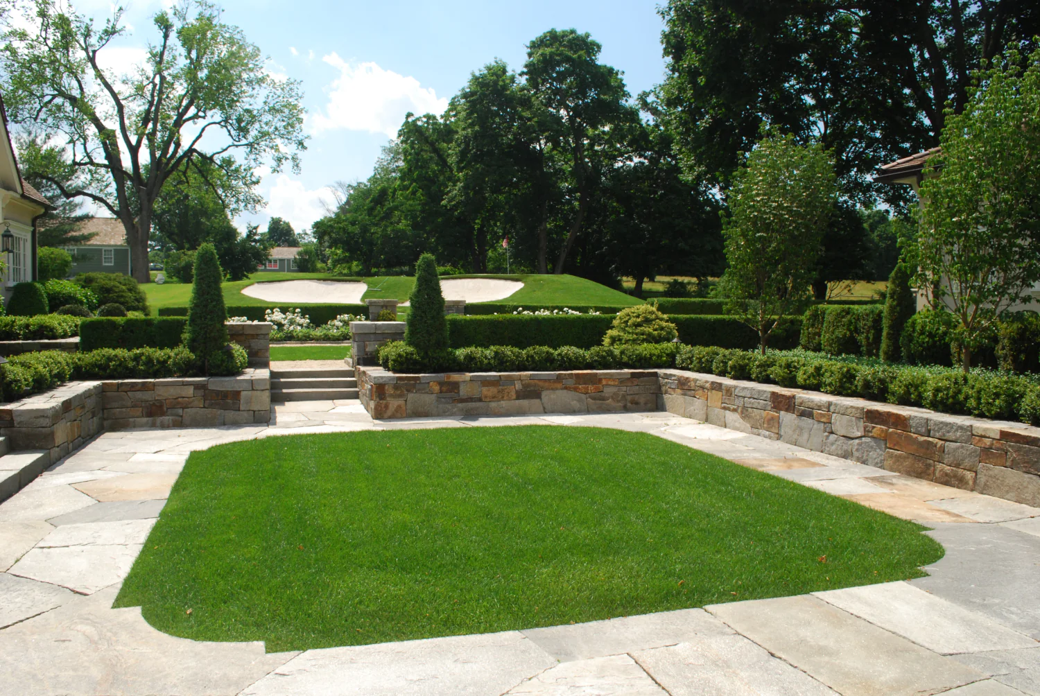 Fake Grass Installation Mistakes (and Ways to Avoid Them)